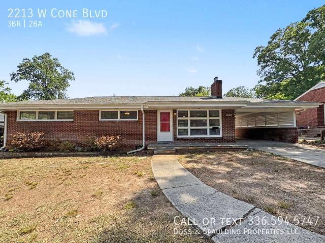 Freshly Painted 3BR off Battleground w/ Hardwood Floors & Extra Storage