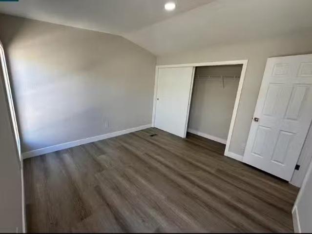 freshly painted 2bedroom for rent or rent to own 2320 Pomona.