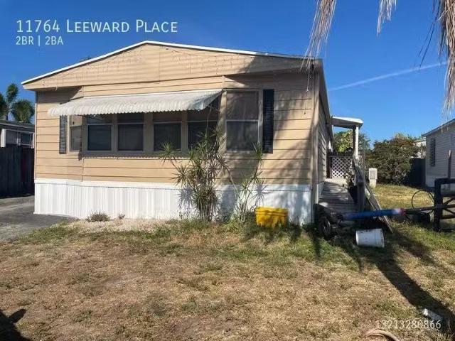 Freshly Remodeled 2/2 Mobile Home in West Boca 11764 Leeward Pl