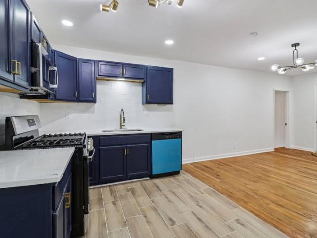 Freshly Renovated 1 Bed Bath Room in DecaturGA_Av