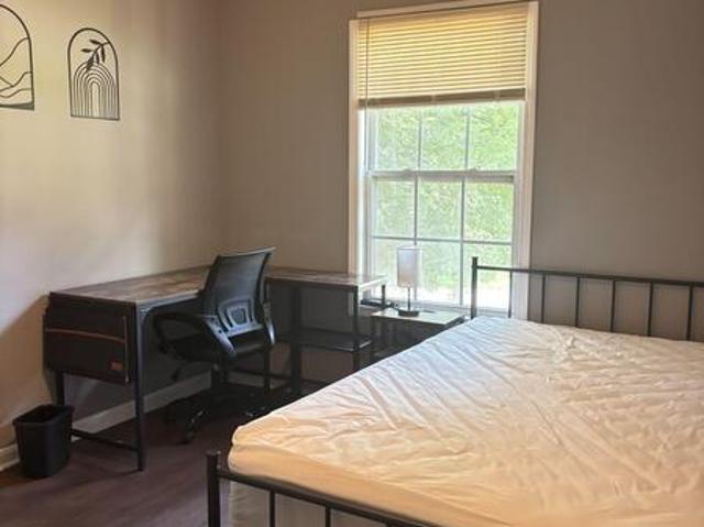 Freshly Renovated Atlanta Co‑Living House | Friendly Community • Utilities, Wi‑Fi & Laundry Included • Top Rated Host