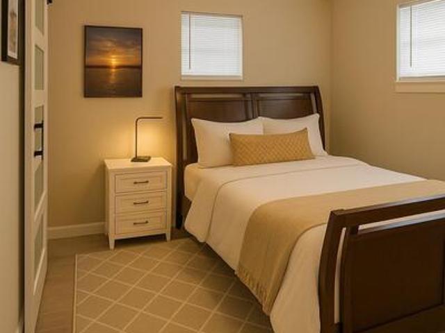 Freshly Upgraded High Speed Wi Fi Biweekly Cleaning Onsite Parking Smart Lock Rooms 4min walk to Transit Big Urban Park Adjacent
