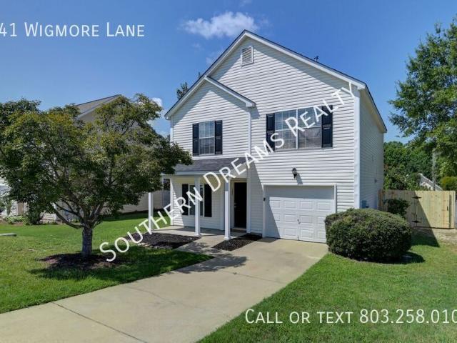 Freshly Updated 3 bedroom Home with New Roof & Spacious Backyard!