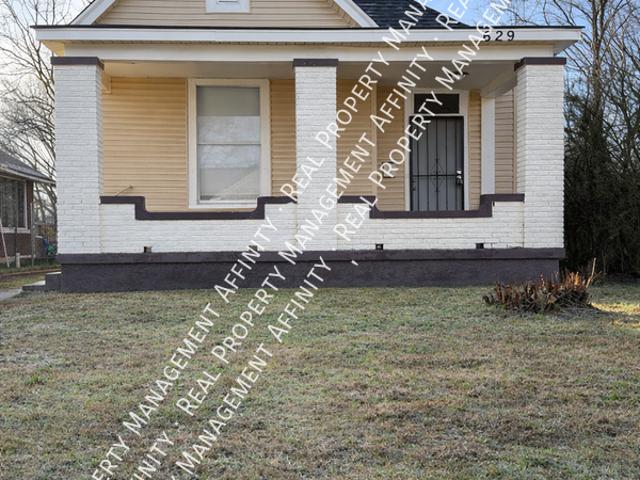 Freshly Updated 4 Bedroom Home Minutes from Downtown Memphis