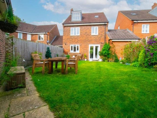 Fresson Road, Stevenage SG1, 4 bed link detached house to rent, £2,250 pcm | PrimeLocation