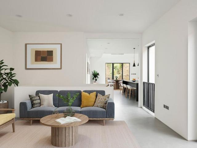 Frithville Gardens, London W12 4 bed house to rent £10,833 pcm £2,500 pw