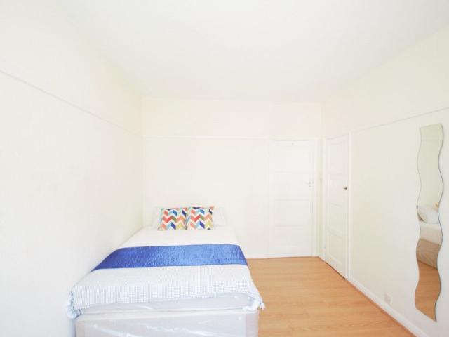 Frithville Gardens, London W12, Room to rent, £997 pcm | PrimeLocation