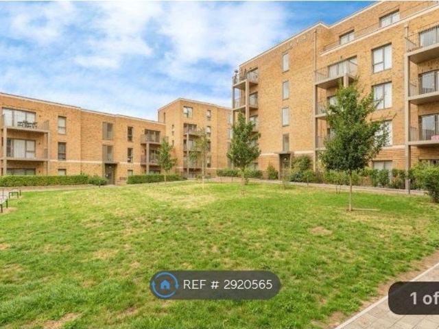 Fritillary Apartments, London NW7, 2 bed flat to rent, £2,550 pcm | PrimeLocation