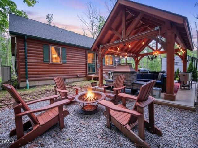 Friar Tuck Dr, Becket, Home For Sale