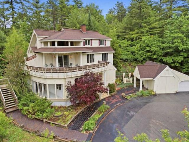 Friar Tuck Dr, Wakefield, Home For Sale