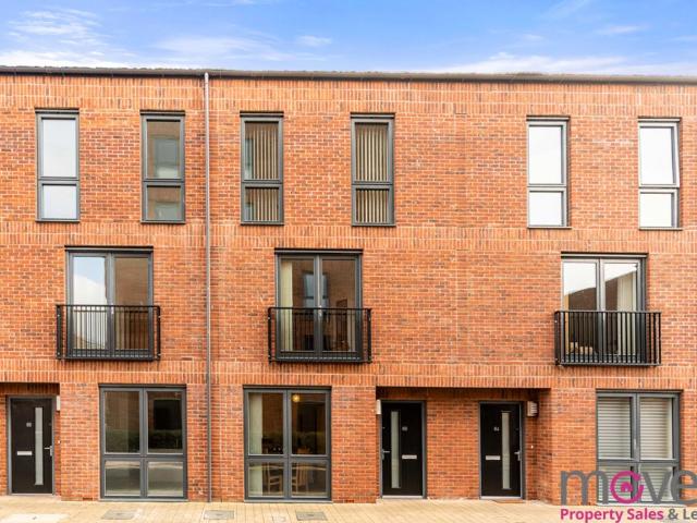Friars Orchard, Gloucester GL1, 3 bed terraced house to rent, £1,600 pcm | PrimeLocation