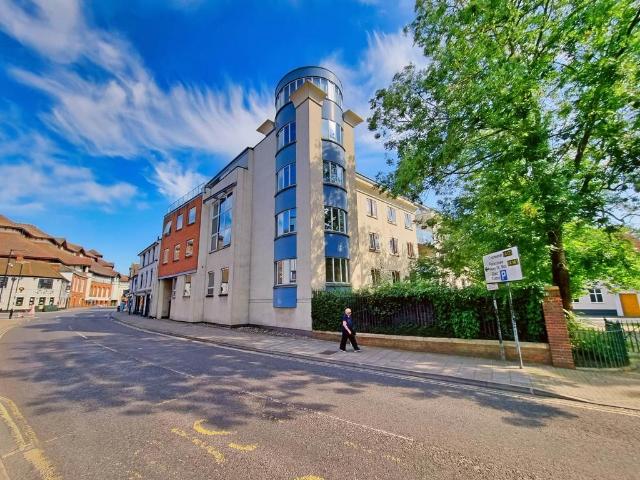 Friars Street, Ipswich 3 bed apartment to rent £1,295 pcm £299 pw