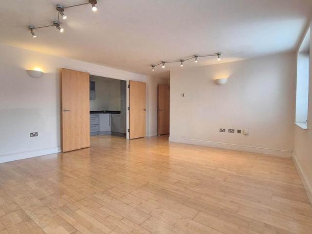 Friars Street, Ipswich 3 bed apartment to rent £1,295 pcm £299 pw