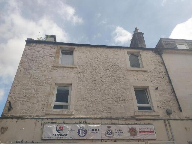 Friars Street, Stirling Town. 3 bed flat to rent £1,450 pcm £335 pw