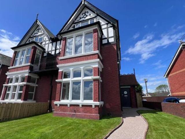 Friars Road, Barry, 5 Bedroom End