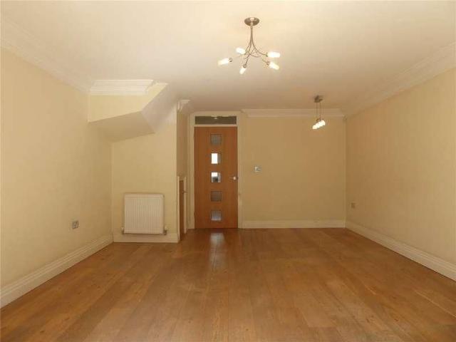 Friars Walk, Dunstable, LU6