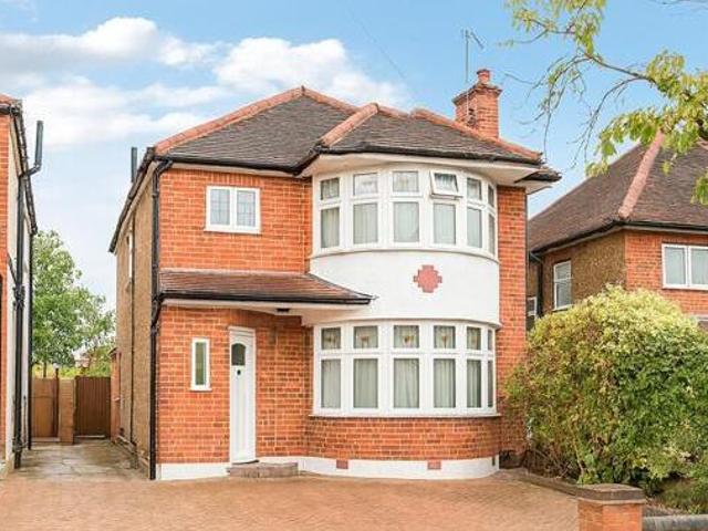 Friars Walk, Southgate, 3 Bedroom Detached