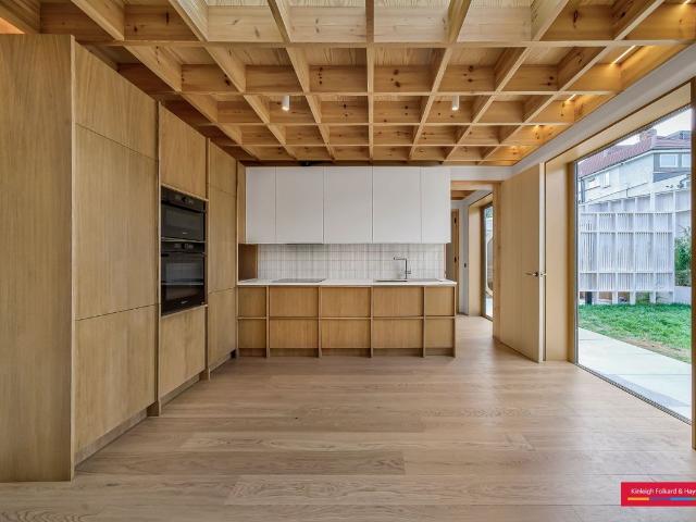 Friary Way, London N12, 2 bed bungalow to rent, £4,800 pcm | PrimeLocation