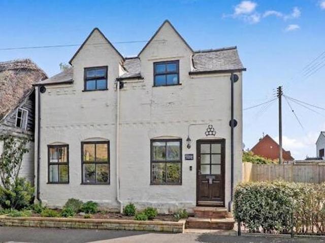 Friday Street, Pebworth, 2 Bedroom Detached