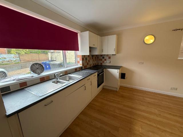 Friday Street, West Row, Bury St. Edmunds IP28, 2 bed flat to rent, £1,100 pcm | PrimeLocation