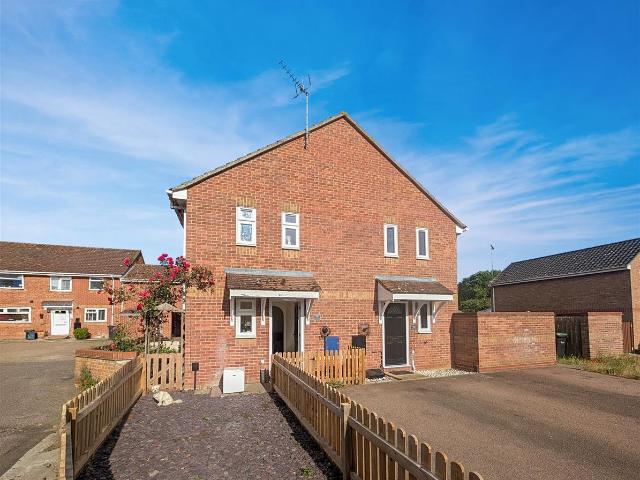 Friday Wood Green, Colchester CO2, 1 bed semi detached house to rent, £895 pcm | PrimeLocation
