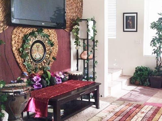 ROOM HAS BEEN RENTED