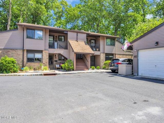 Friendship Ct, Red Bank, Condo For Sale