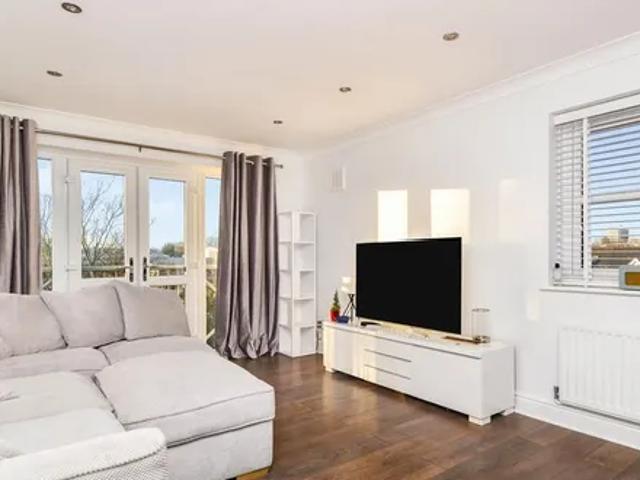 Friern Park, London, N12 9UA, United Kingdom | 1 bed apartment for rent #138933261 | Rentberry