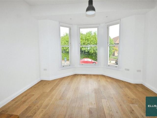 Friern Park, N12, North Finchley