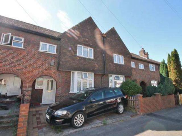 Frimley Gardens Room 1