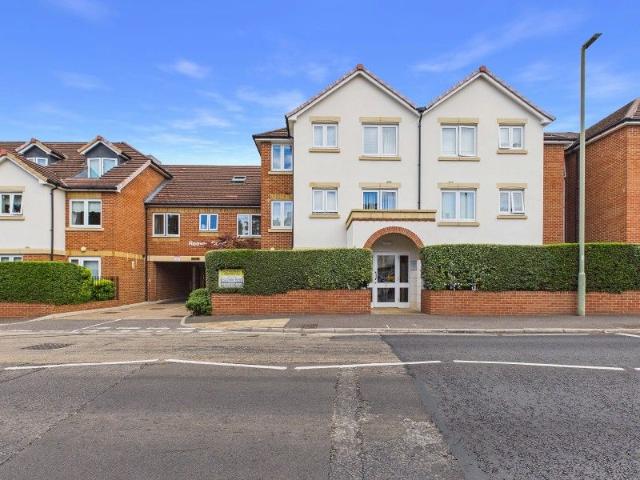 Frimley Road, Camberley GU15, 1 bed property to rent, £1,100 pcm | PrimeLocation