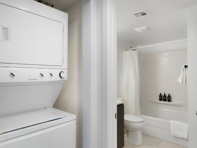 Fringe City View 2 Bedroom Apartment for Rent at 67 E Roanoke Ave, Phoenix, AZ 85004