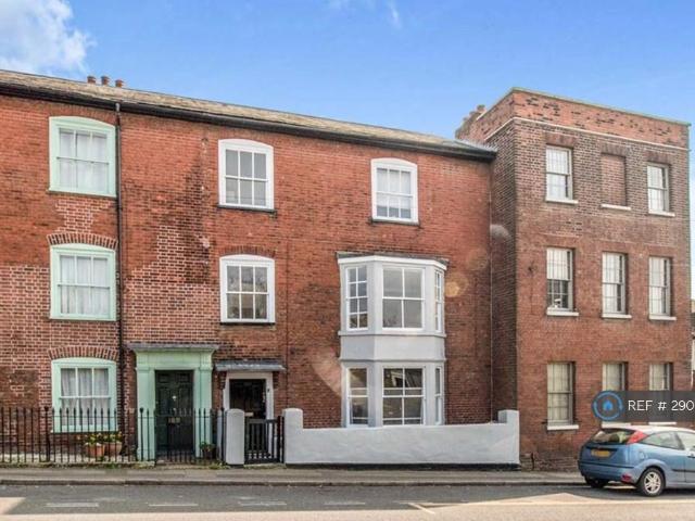 Frindsbury Road, Rochester, ME2 5 bed terraced house to rent £1,950 pcm £450 pw