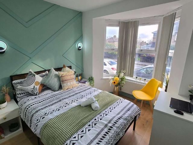 Frindsbury Road Room 6