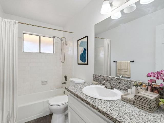 Fruit 2 Bedroom Apartment for Rent at 3416 N Fruit Ave, Fresno, CA 93705