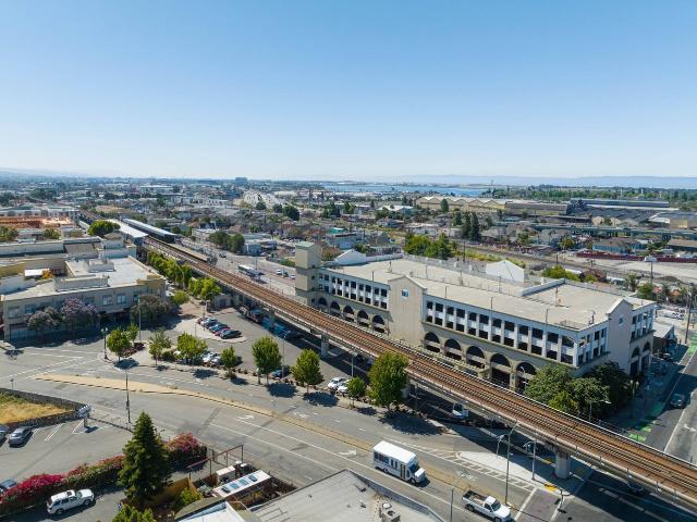 Fruitvale Haus 3 Bedroom Apartment for Rent at 3700 International Blvd, Oakland, CA 94601 Saint Elizabeth