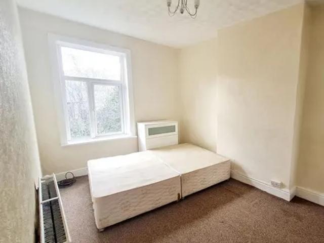 Frurt, 257 Bury New Road, Prestwich, M25 9PB, United Kingdom | 2 bed apartment for rent #139068317 | Rentberry