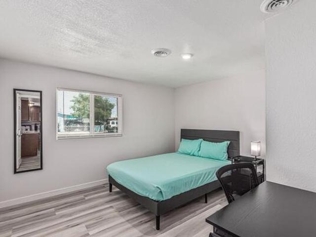 FRY'S SHOPPING CENTER & Public Transit Across the Street! Large rooms, furnished kitchen in Mesa!