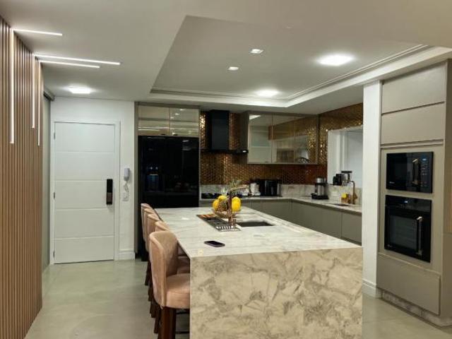 Aconchegante cobertura para venda em Panamby com 3 quartos, sendo 3 suítes, 350m²