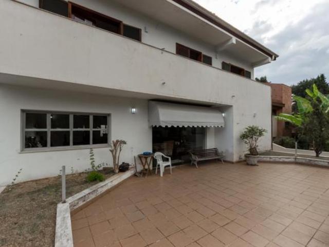Funcional casa para venda em Jardim dos Estados com 3 quartos, sendo 1 suíte, 410m² remaxfront#KKD