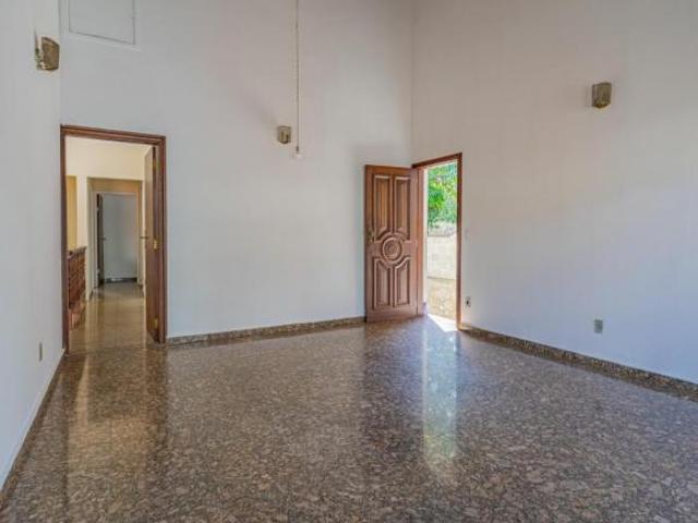 Funcional casa para venda e locação em Vila Mutton com 3 quartos, sendo 1 suíte, 222m² theremaxcol