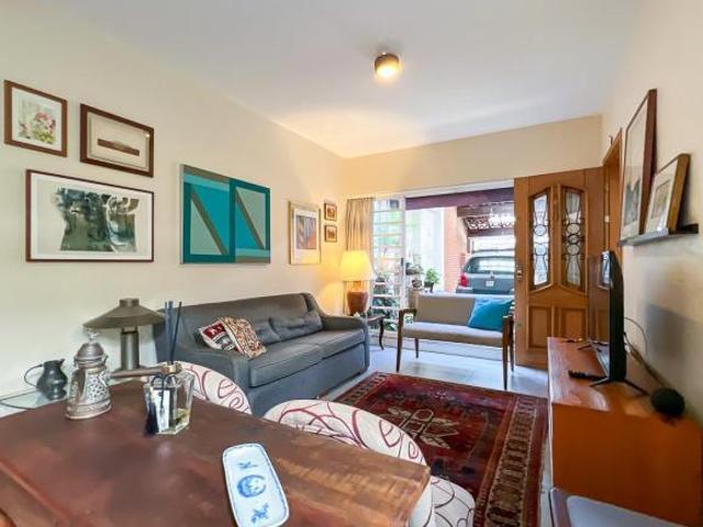 Imperdível casa para venda em Brooklin Paulista com 5 quartos, sendo 3 suítes, 231m²