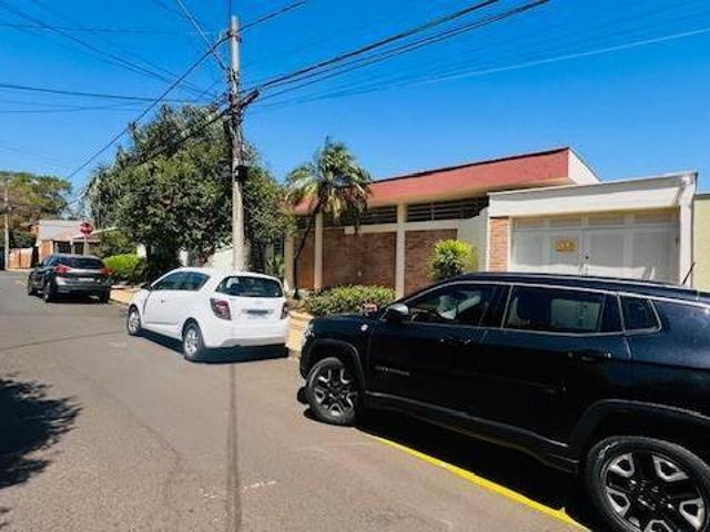 Deslumbrante casa para venda em Jardim Macedo com 3 quartos, sendo 1 suíte, 223m²