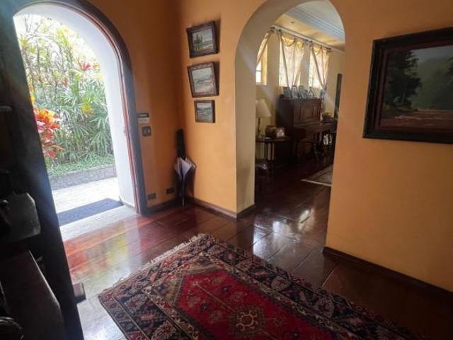 Deslumbrante casa para venda em Jardim Morumbi com 4 quartos, sendo 2 suítes, 809m²