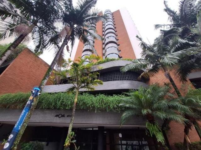 Funcional apartamento garden para venda em Lar São Paulo com 3 quartos, sendo 3 suítes, 229m²