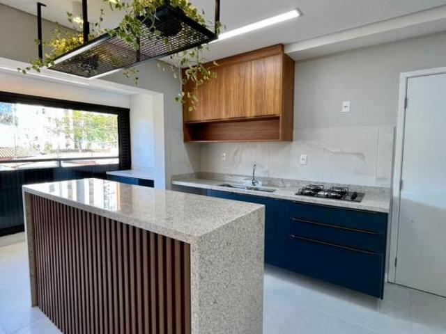Atraente apartamento para venda em Taquaral com 3 quartos, sendo 3 suítes, 104m²
