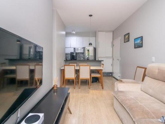 Elegante apartamento para venda em Umuarama com 2 quartos, 51m²