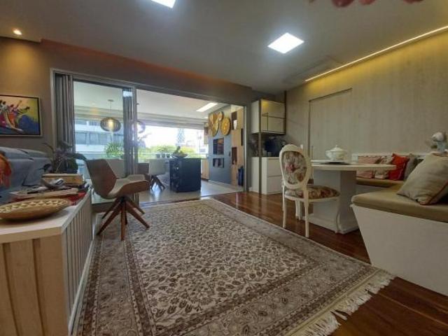 Sensacional apartamento para venda em Vila Madalena com 3 quartos, sendo 3 suítes, 150m²