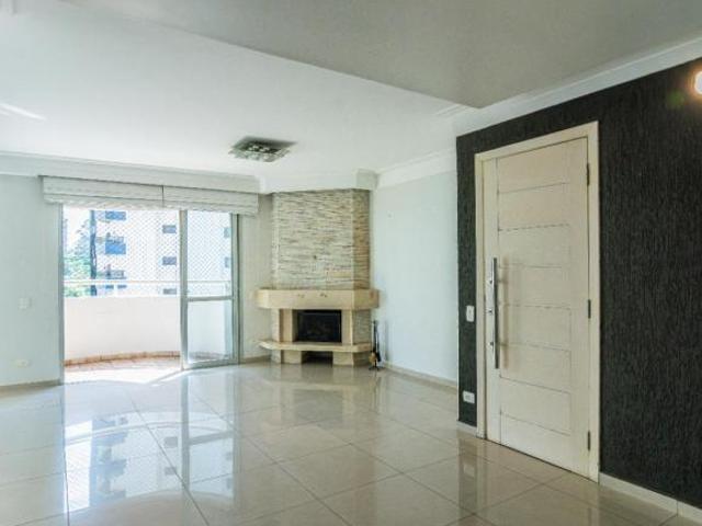 Confortável apartamento para venda em Vila Andrade com 3 quartos, sendo 2 suítes, 120m²
