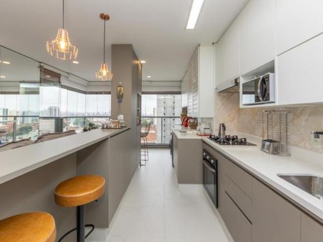 Deslumbrante apartamento para venda em Vila Dom Pedro I com 2 quartos, sendo 2 suítes, 73m² daniel